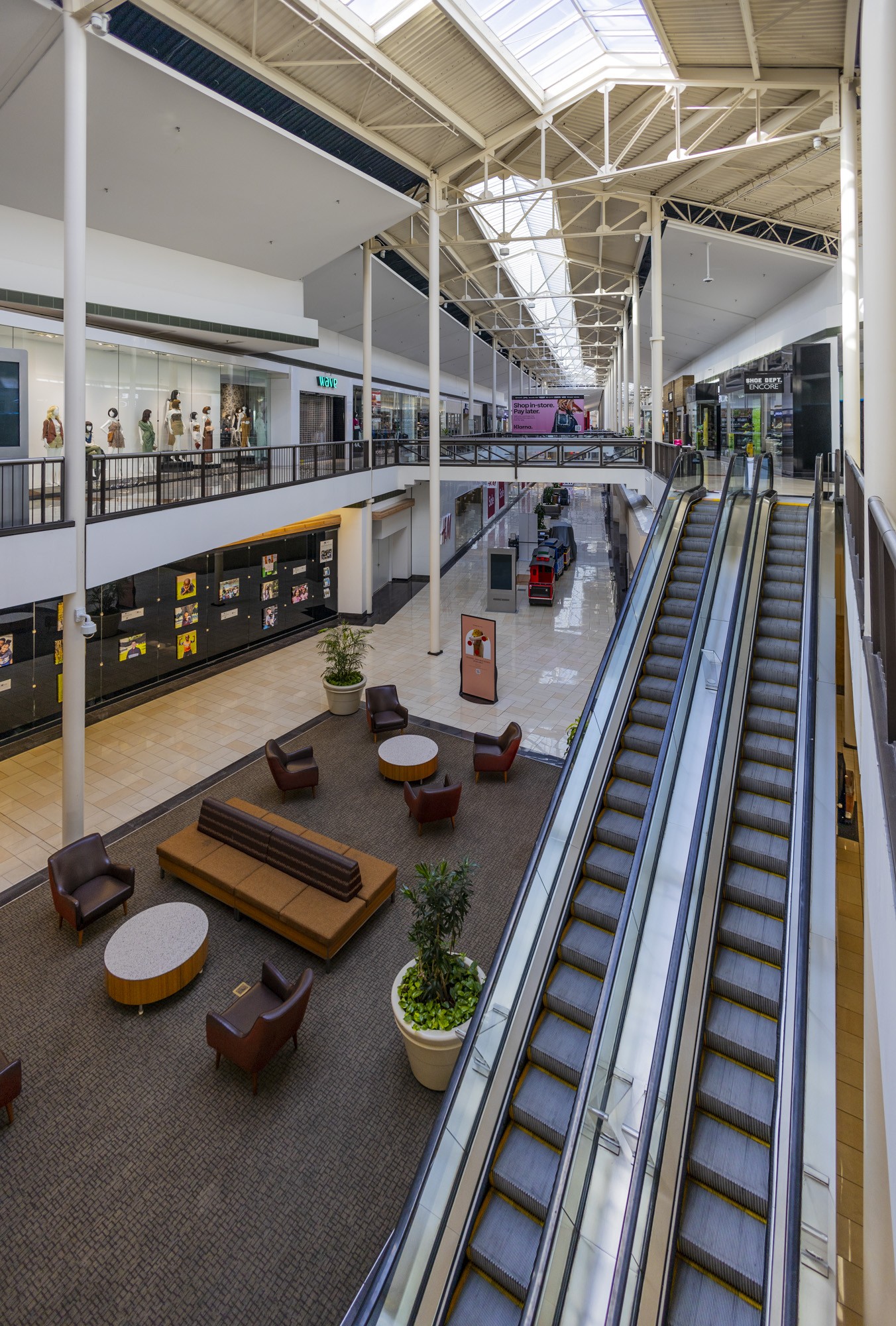 2022-035-029 Deerbrook Mall.jpg | Canon RF Shooters Forums