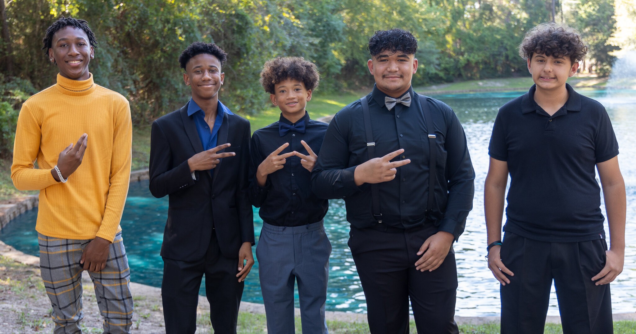 2023-039-100 Emily AHS Homecoming.jpg | Canon RF Shooters Forums