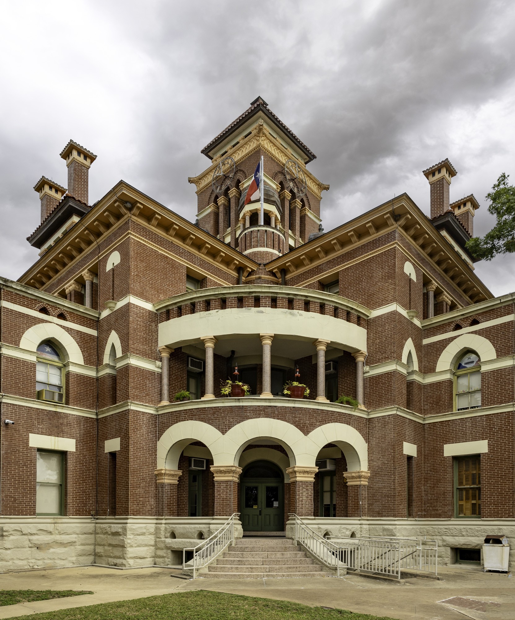 2023-046-357 Texas Courthouse trip-Edit.jpg | Canon RF Shooters Forums