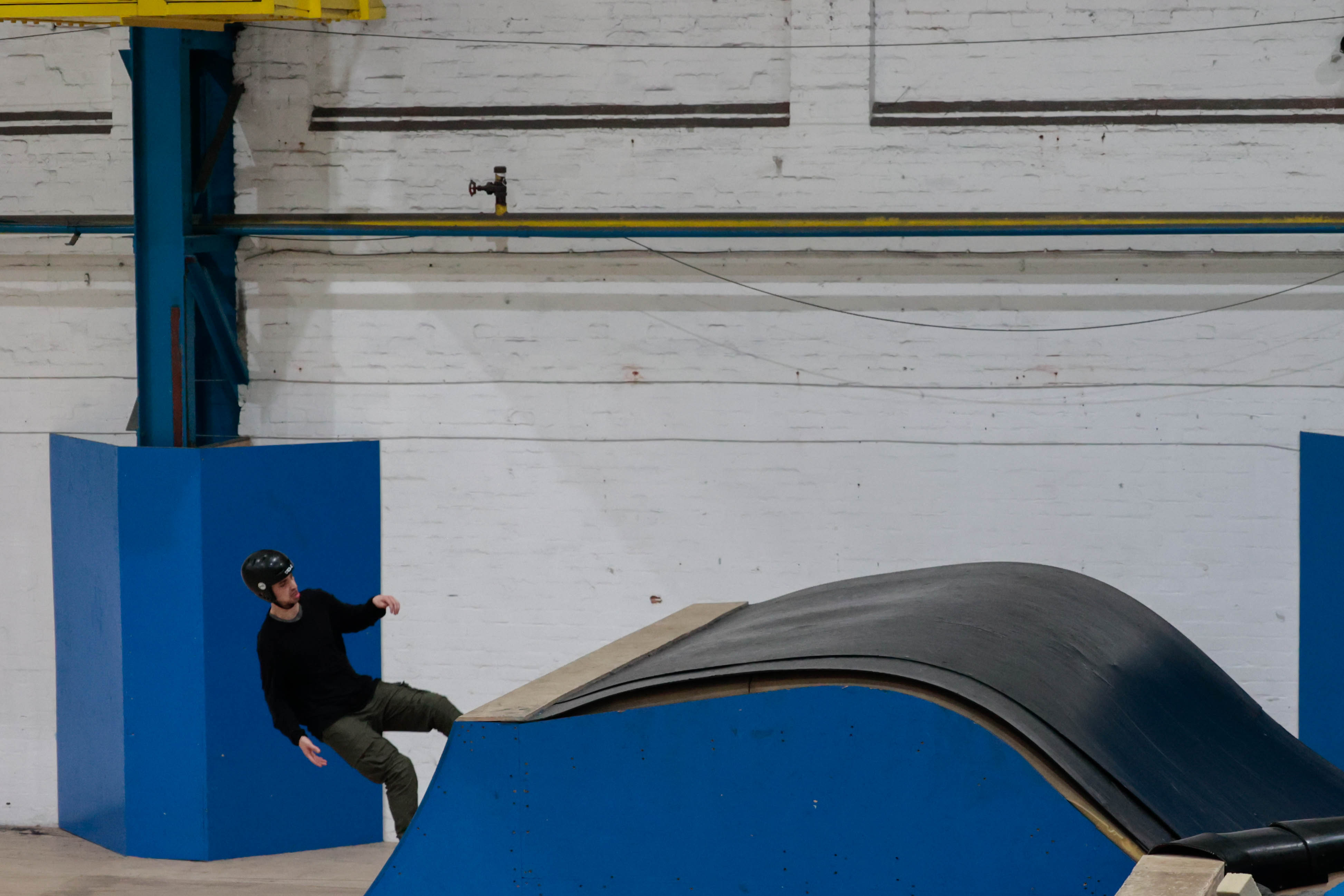 ROLLER BLADES.jpg | Canon RF Shooters Forums