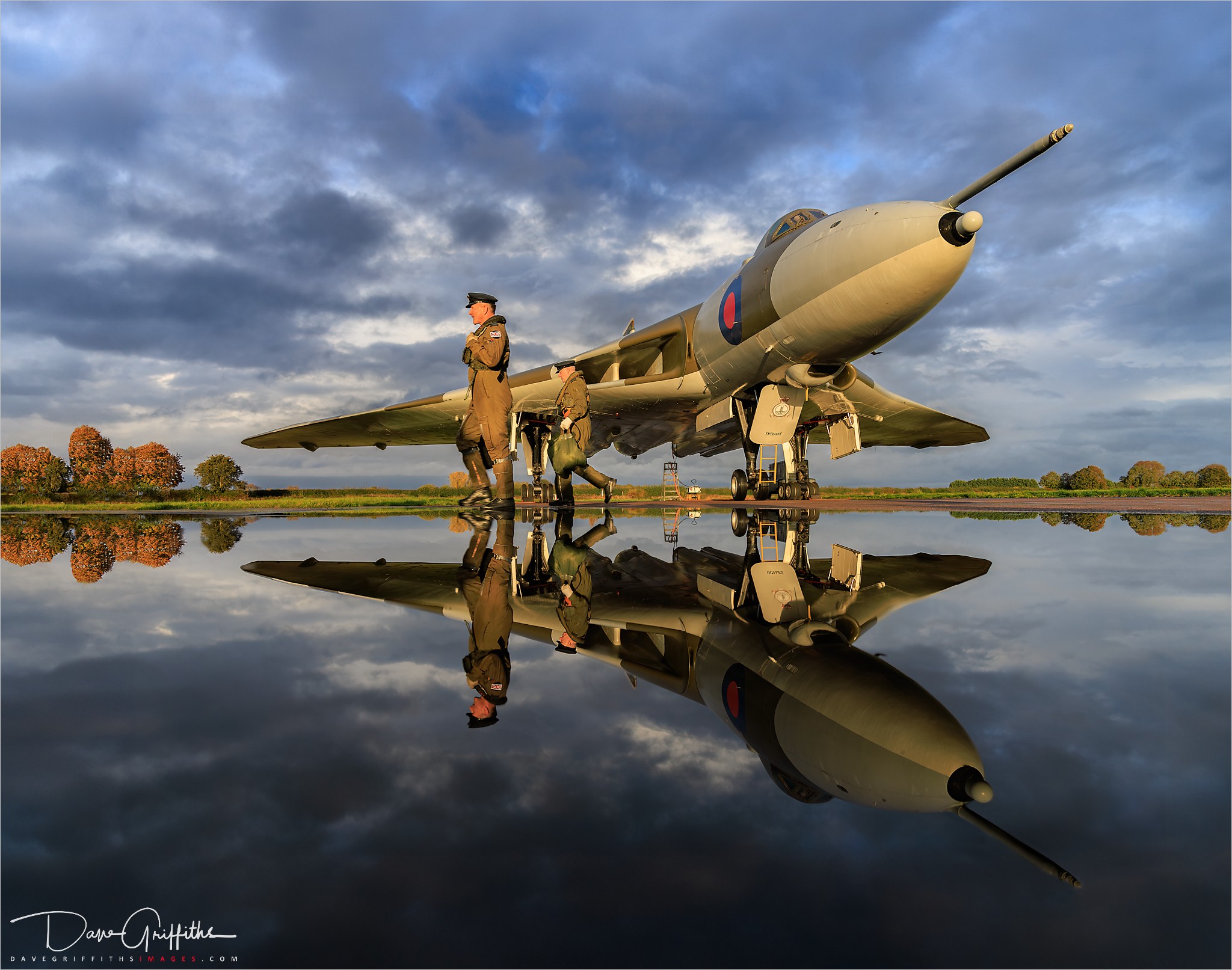 Vulcan XM655 reflection | Canon RF Shooters Forums
